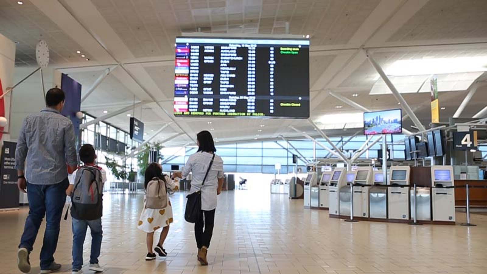 How to navigate the International Terminal with kids