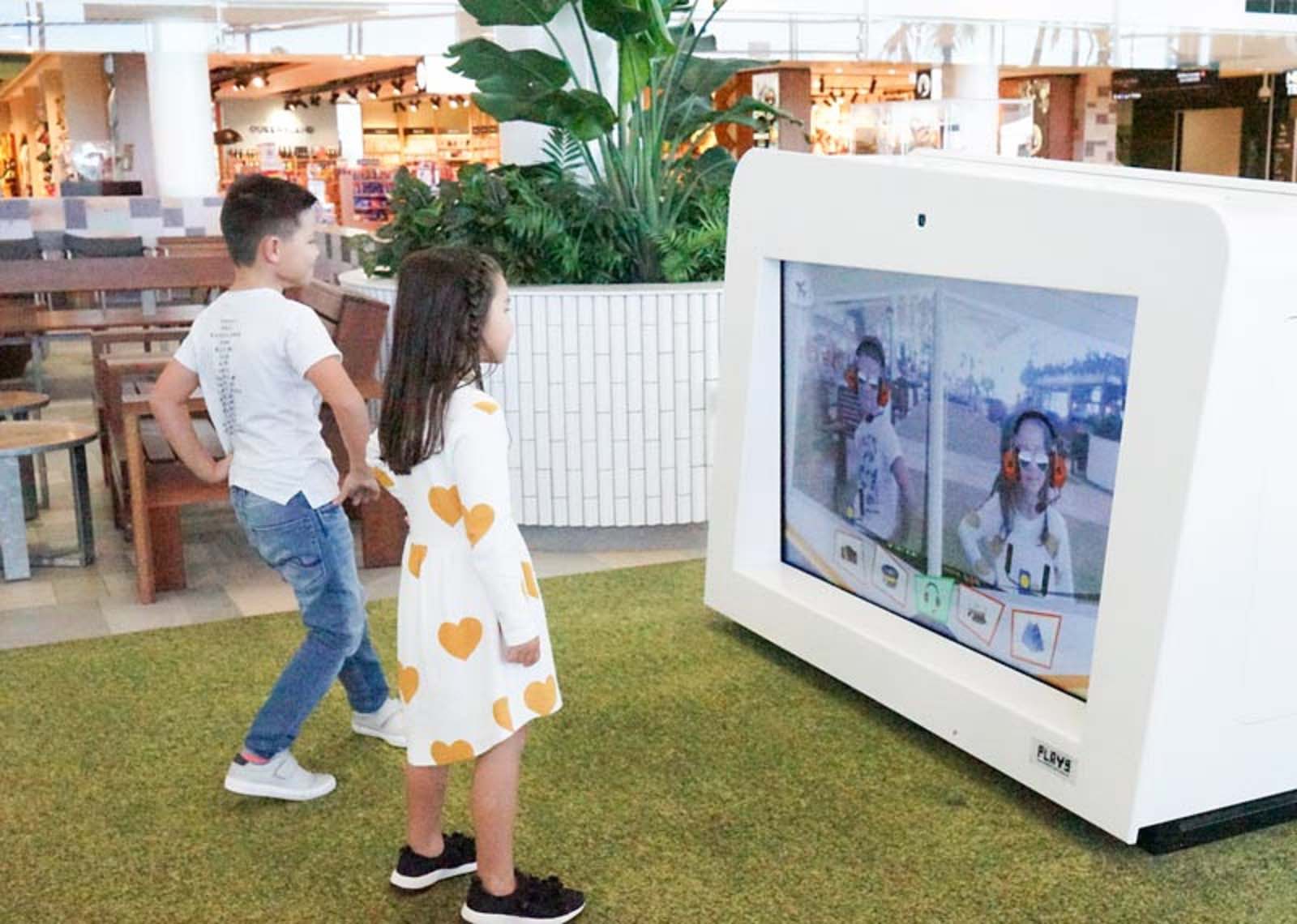 How to navigate the International Terminal with kids